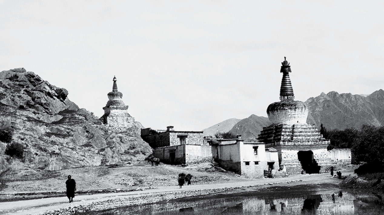 Glimpses on the History of Tibet - Tibet Museum